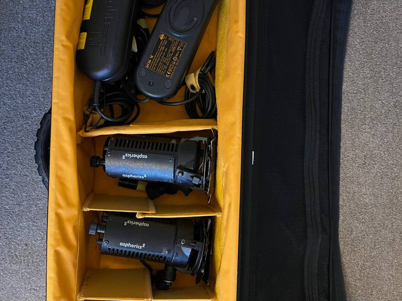 Rent 3x Head Dedolight DLH4 light Kit Continuous Lighting from Ryan S ...