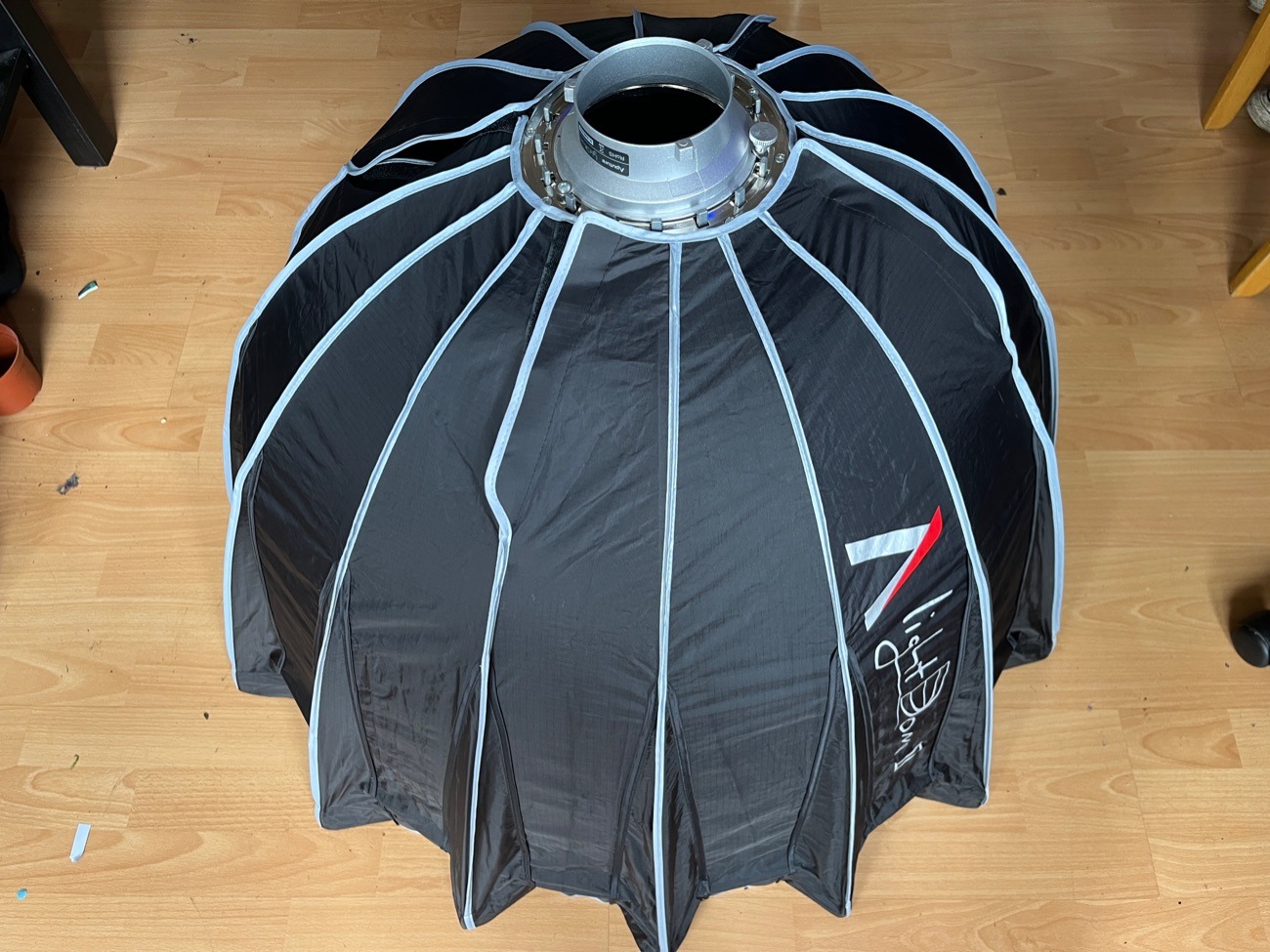 Rent Aputure Light Dome II (Bowens mount) Honeycome + Diffision from ...