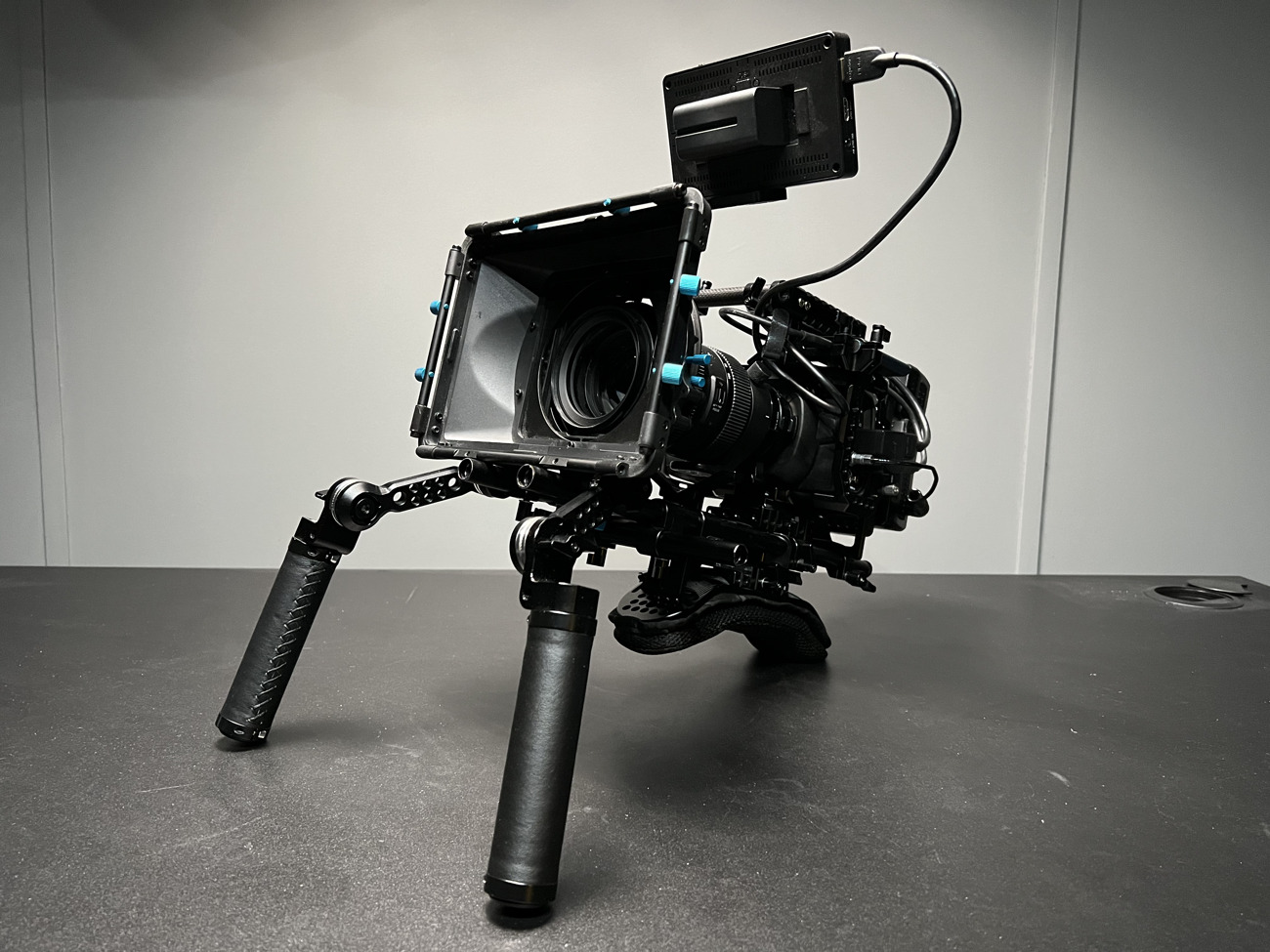 Rent Blackmagic Pocket Cinema Camera 4K Shoulder Rig from Phillip G ...
