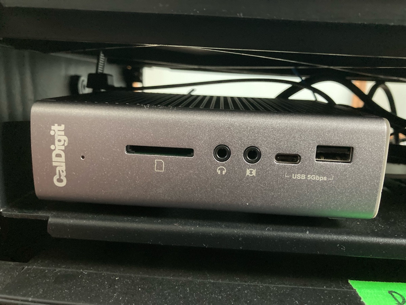 Rent Caldigit TS3 Plus (Thunderbolt 3 dock) from Luis M, Thamesmead ...
