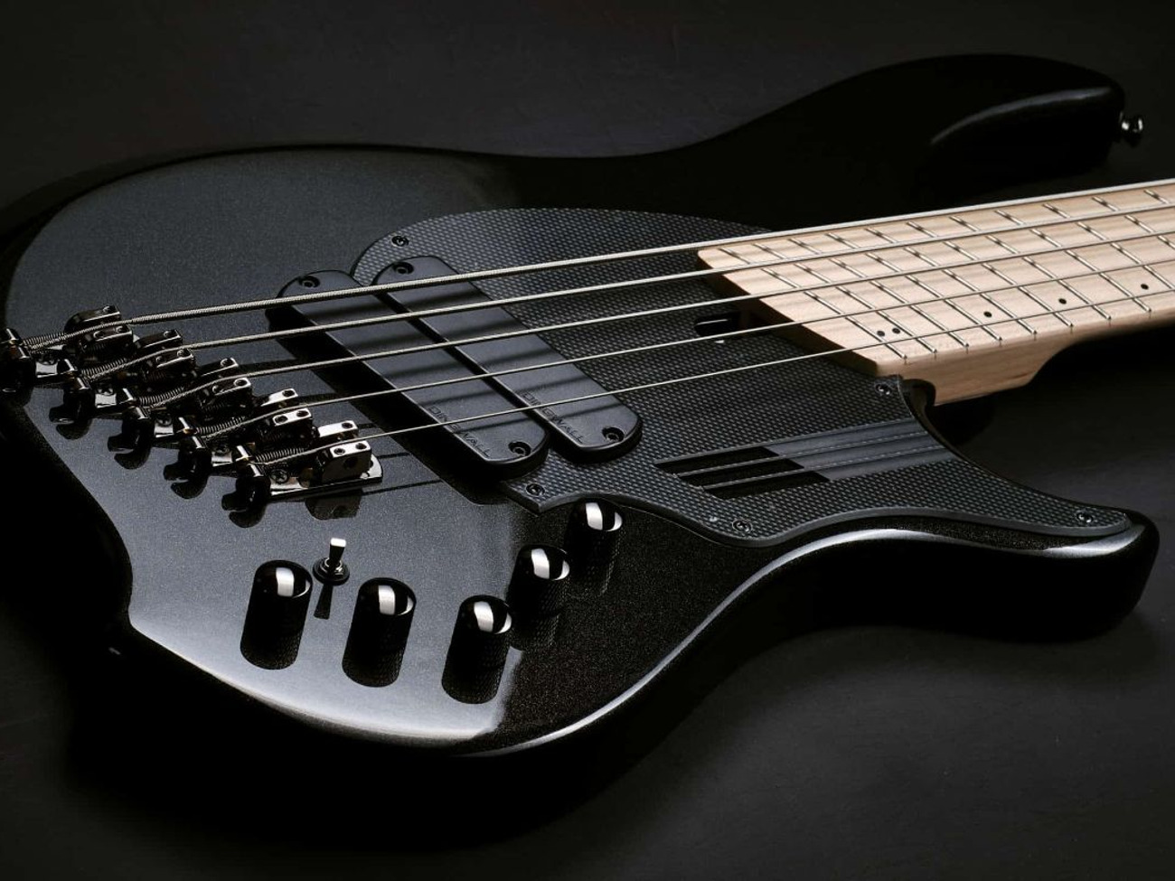Rent Dingwall NG-2 5 string Bass from Jamie T, Valley, Tandridge for £ ...