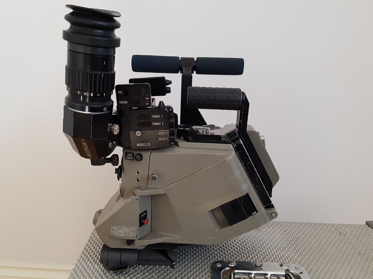 Rent Moviecam Compact 35mm Motion Picture Film Camera from Shahid M ...