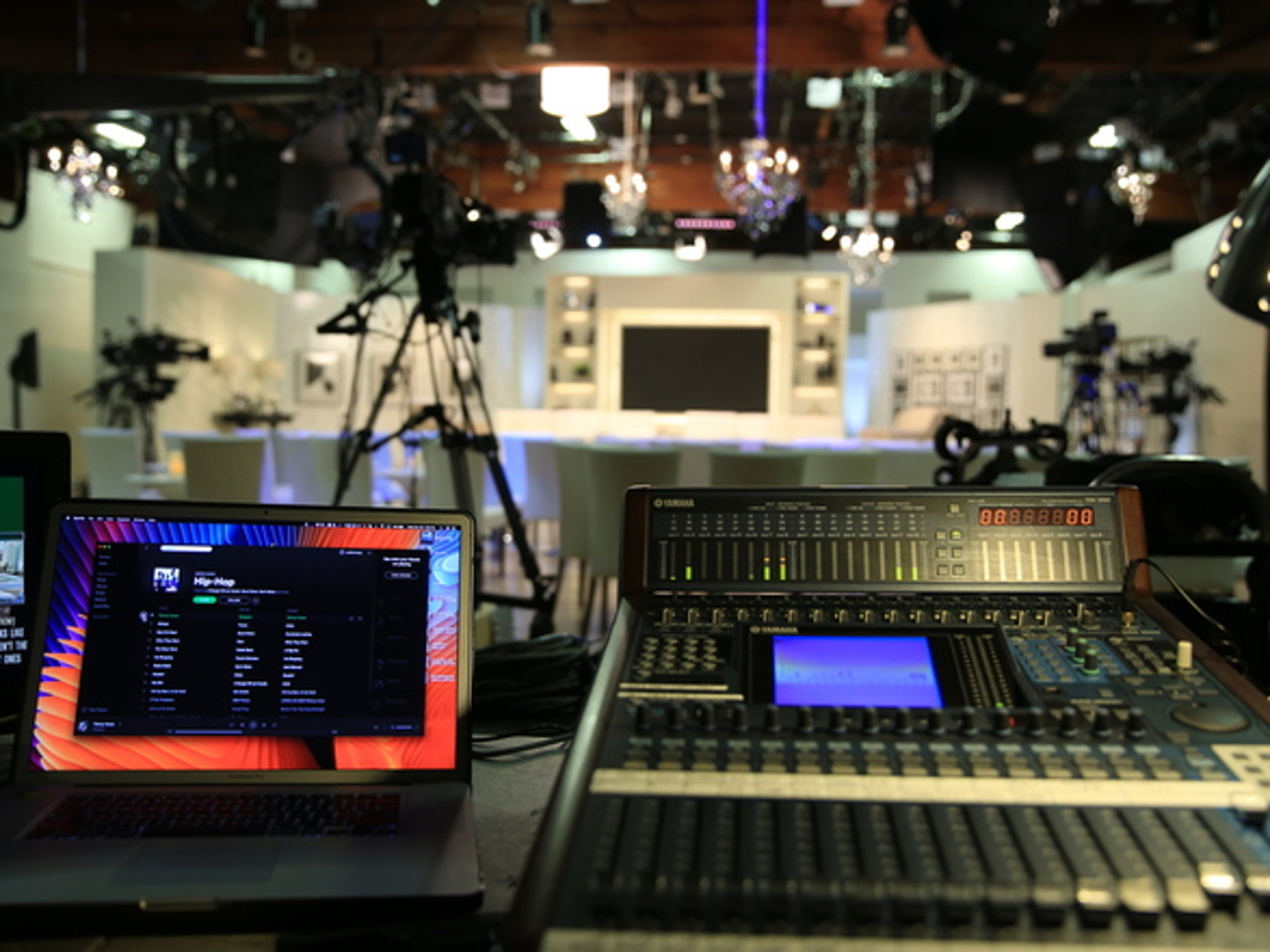 Rent SONY Betacam Package for Devon from Vidcam for $143 - 200/day