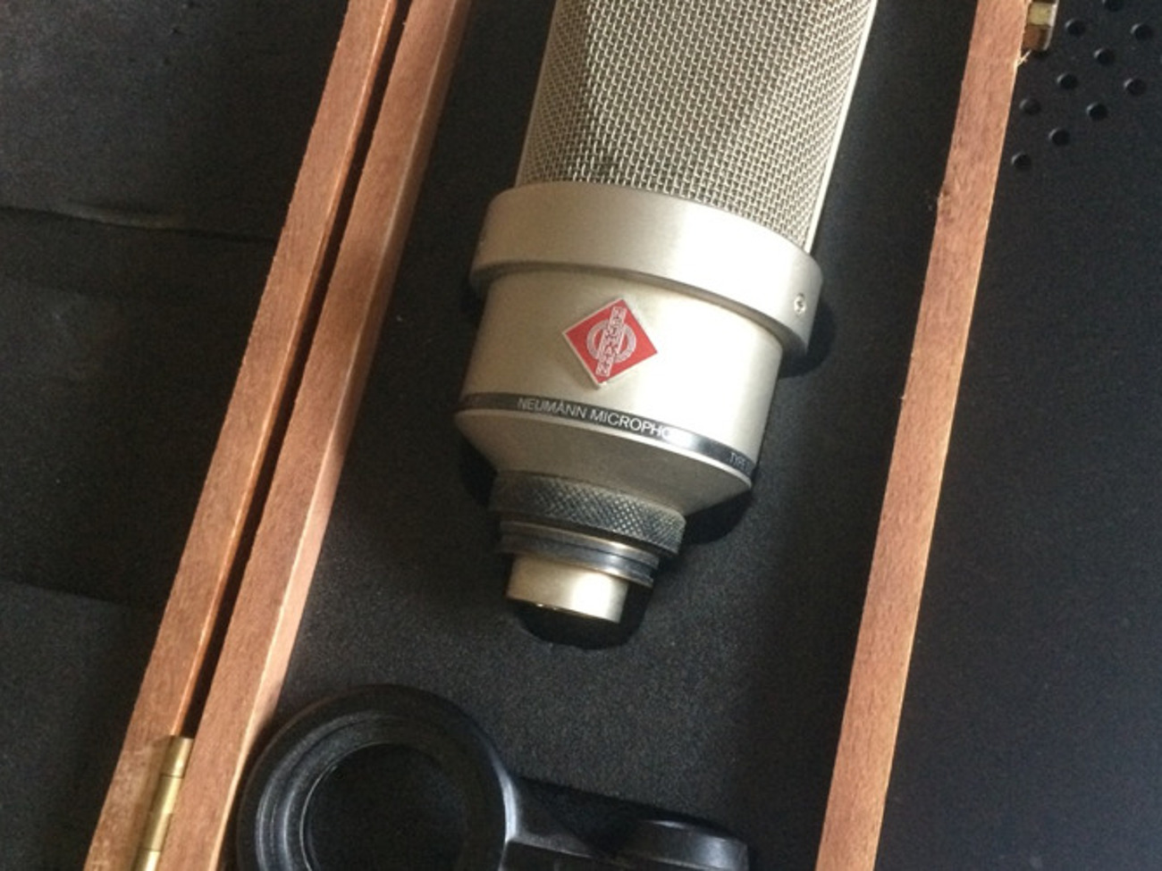 Rent TLM 103 Neumann Mic from Fionn M, Brockley, Lewisham for £18 - 25/day