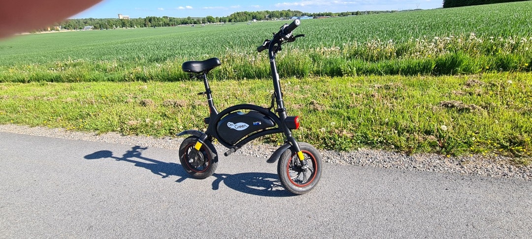 Hyr elcykel- Liten och smidig av Daniel N i Mansängen, Håbo