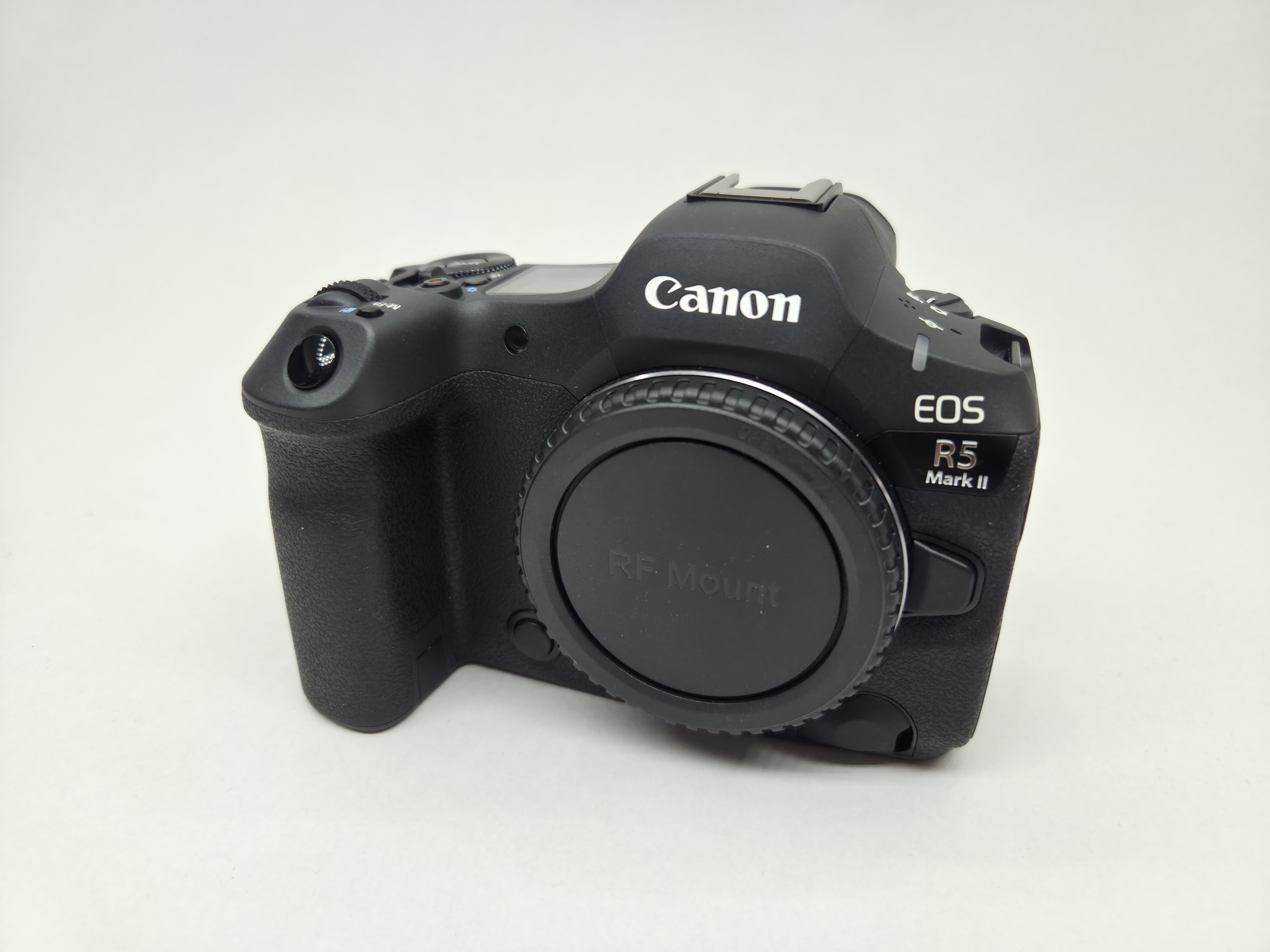 Rent Canon R5 Mark II Mirrorless Camera from Pro Kit R, Popley ...
