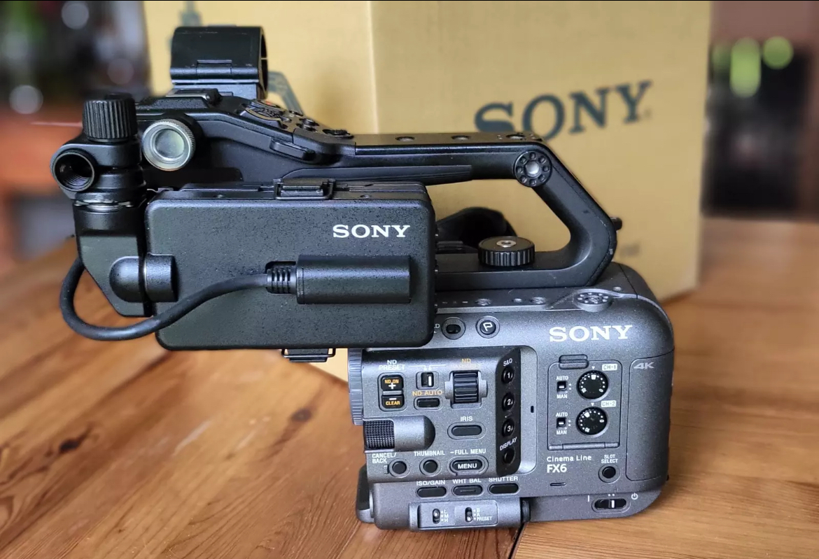 Rent Sony FX6 BODY and GRIP from Ajao A, St Martin's, Lambeth for £83 ...
