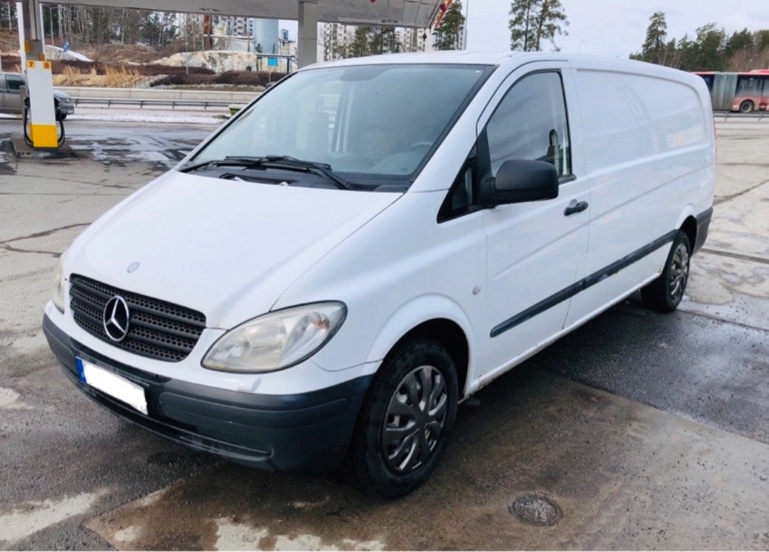 Hyr AUTOMAT Skåpbil / Flyttbil av Sladjan M i Stockholm City