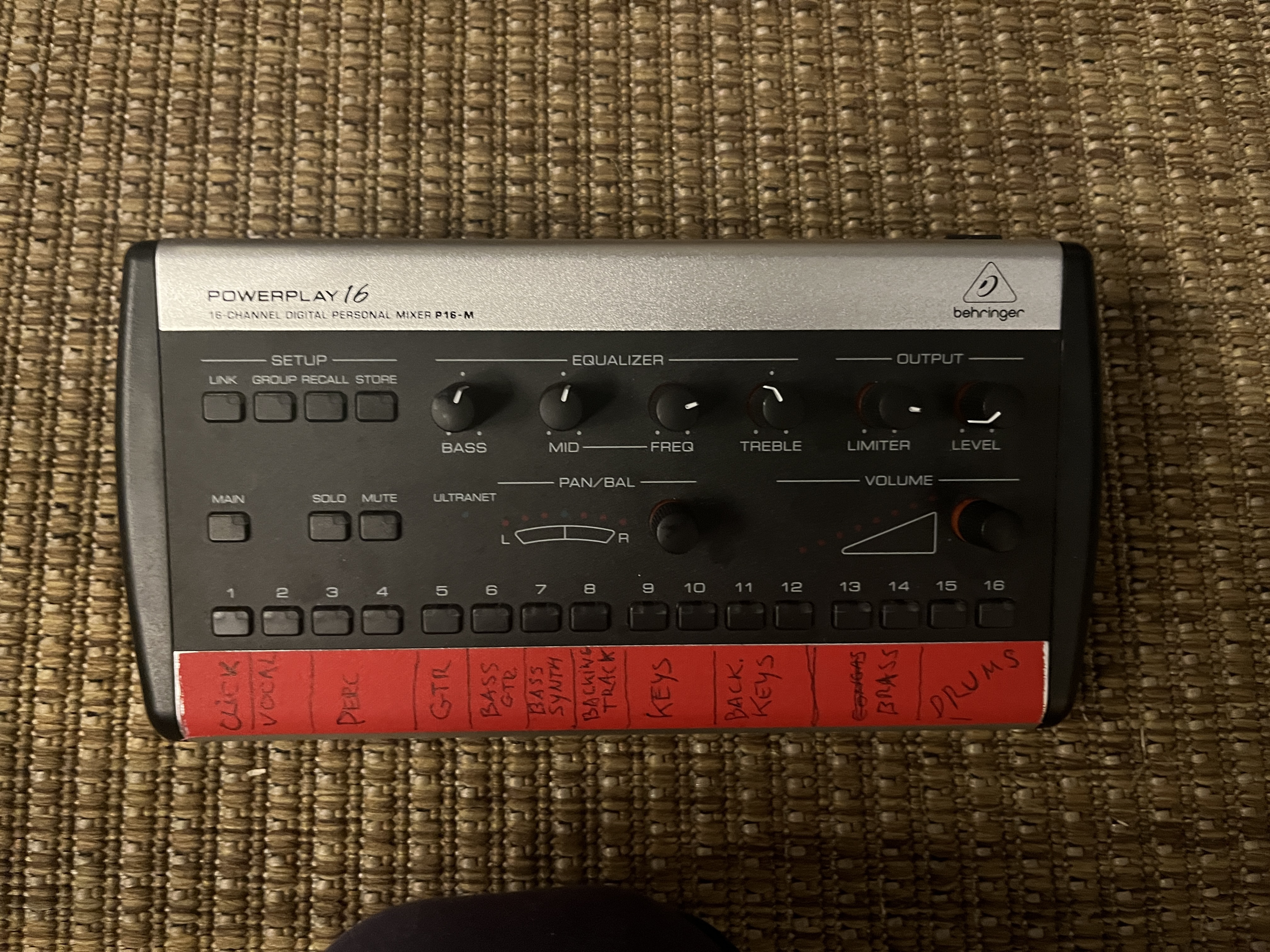 Rent Behringer Powerplay P16-M Personal Monitor Mixer from Madis M ...