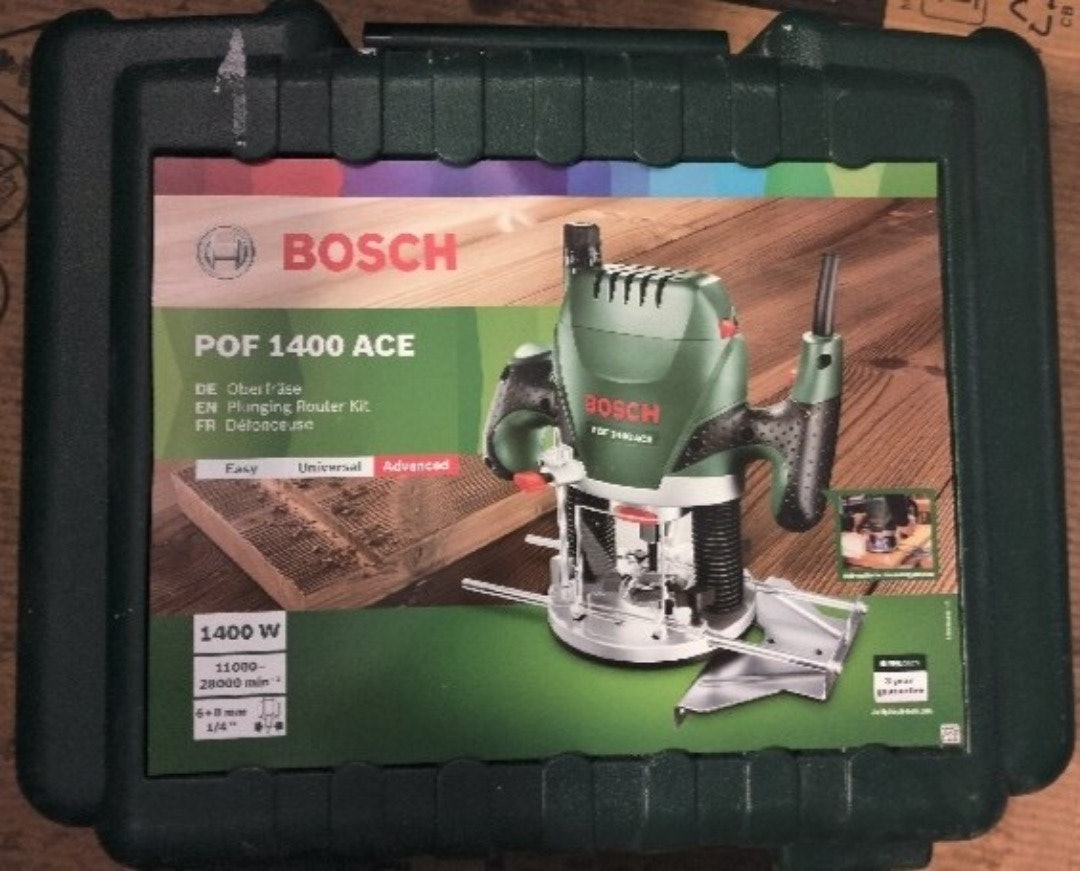 Hyr Handöverfräs Bosch pof 1400 ace av Olof H i Kvillebäcken, Göteborg