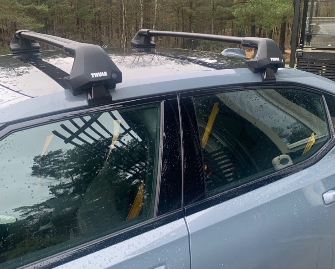 Hyr Polestar 2 - Takräcke Thule Orig Mölnl Sisjön av Sten M i Härryda ...