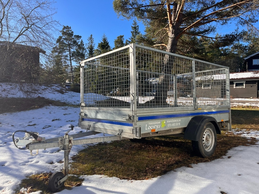 Hyr Släpvagn med gallergrindar av Carl Lennart L i Långvik, Värmdö Hyr Släpvagn med gallergrindar av Carl Lennart L i Långvik, Värmdö