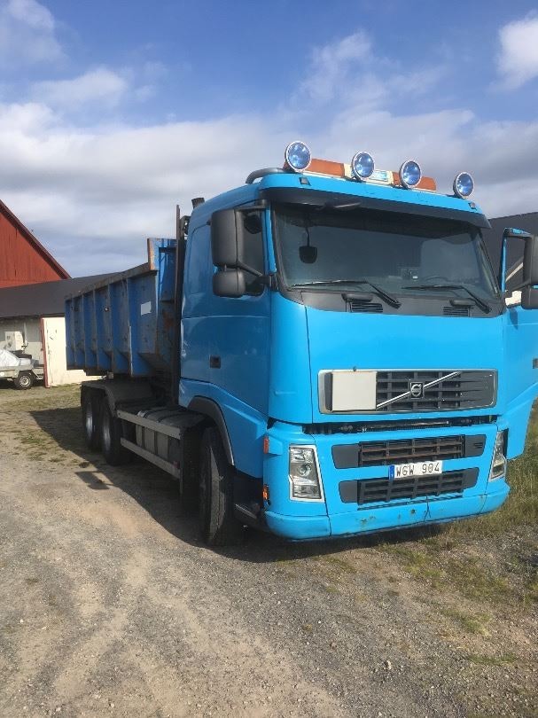 Hyr tung lastbil för ca 2000 kr per dag eller 10000 kr för en vecka ...